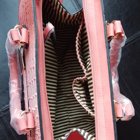 Diophy | Bags | Salmon Faux Gator Purse | Poshmark